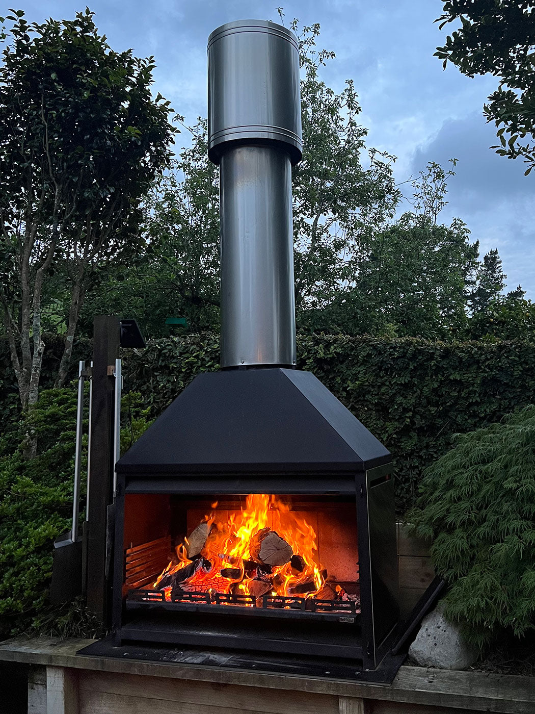 Metro Outdoor 1200 Braai – The Fireplace NZ